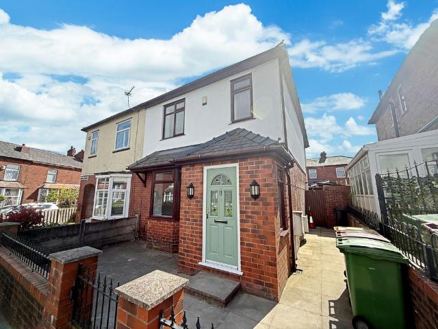 3 bedroom semi detached house to rent