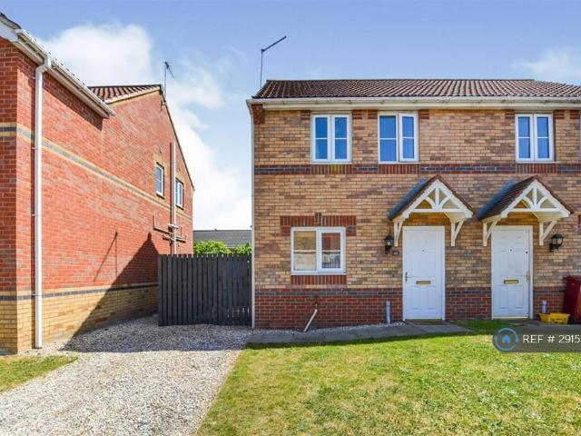 3 bedroom semi detached house to rent