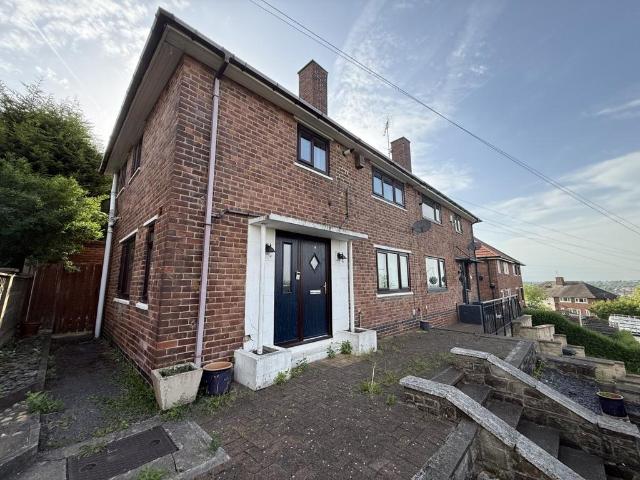3 bedroom semi detached house to rent