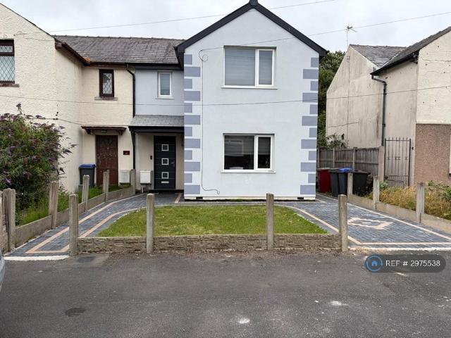 3 bedroom semi detached house to rent
