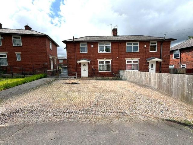 3 bedroom semi detached house to rent