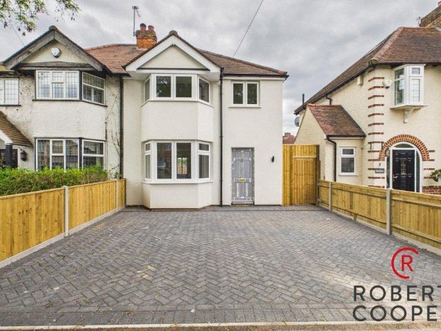 3 bedroom semi detached house to rent