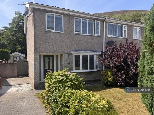 3 bedroom semi detached house to rent