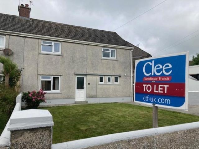 3 bedroom semi detached house to rent