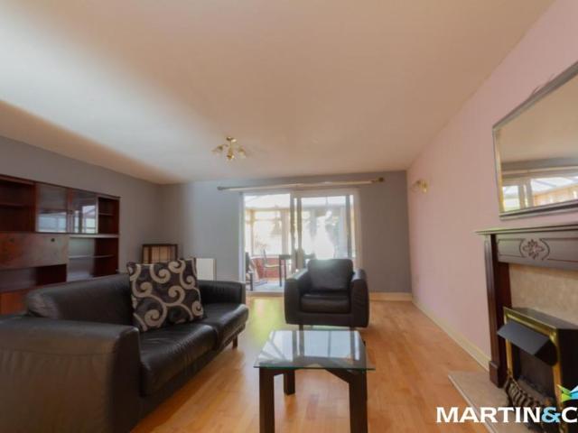 3 bedroom semi detached house to rent