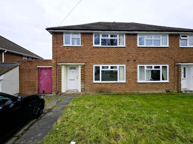 3 bedroom semi detached house to rent
