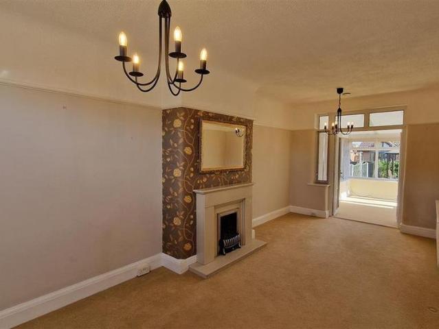 3 bedroom semi detached house to rent