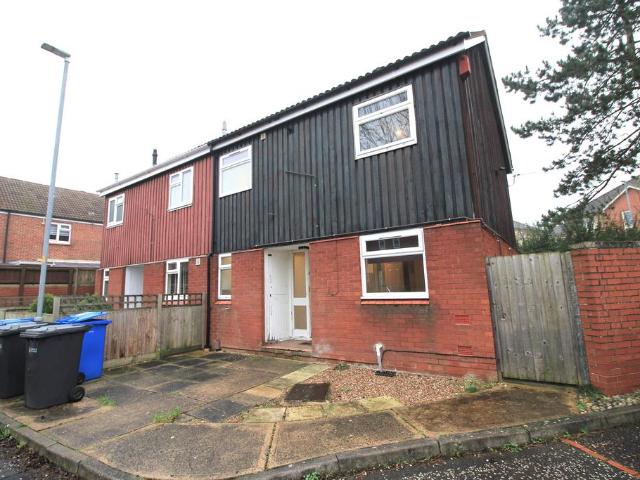 3 bedroom semi detached house to rent