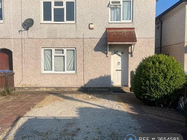 3 bedroom semi detached house to rent