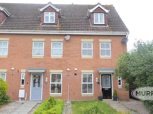 3 bedroom semi detached house to rent