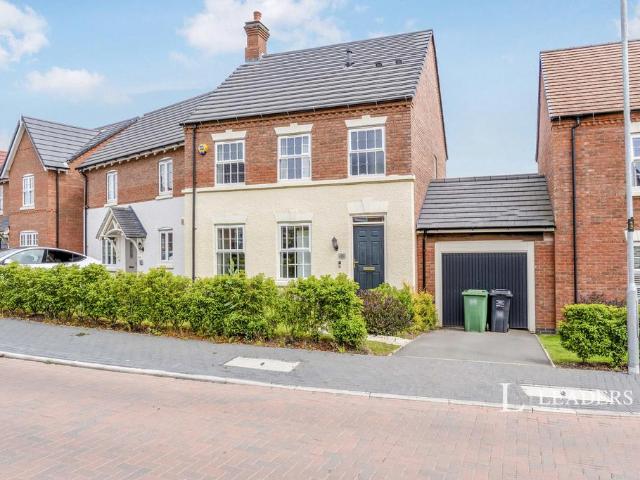3 bedroom semi detached house to rent