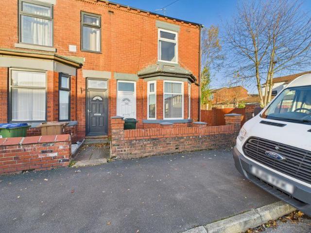 3 bedroom semi detached house to rent