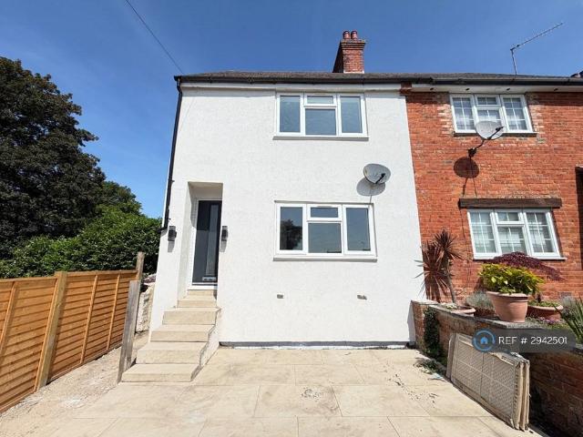 3 bedroom semi detached house to rent