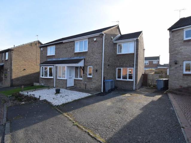 3 bedroom semi detached house to rent