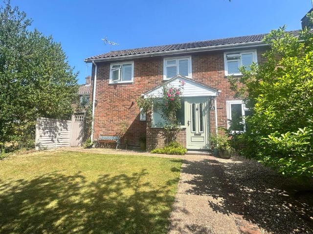 3 bedroom semi detached house to rent