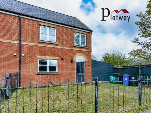 3 bedroom semi detached house to rent