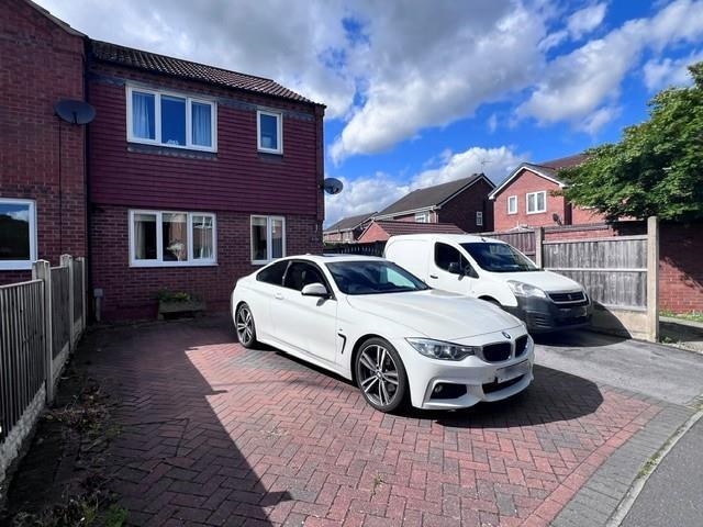 3 bedroom semi detached house to rent