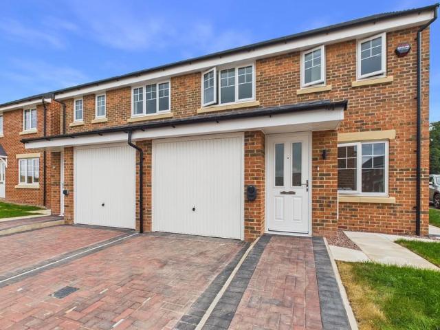 3 bedroom semi detached house to rent