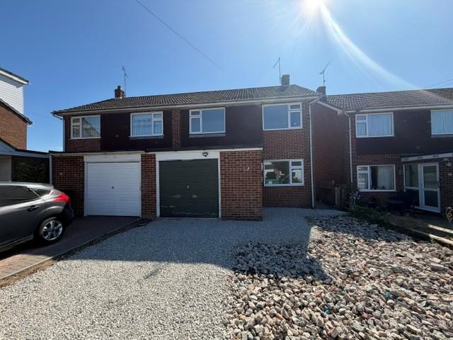 3 bedroom semi detached house to rent