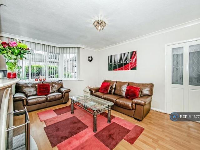3 bedroom semi detached house to rent