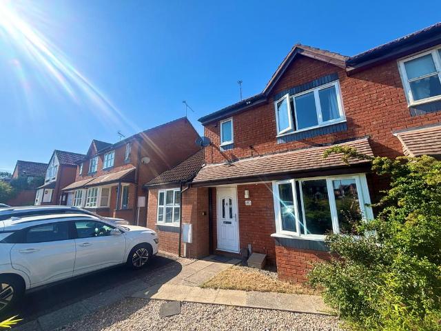 3 bedroom semi detached house to rent