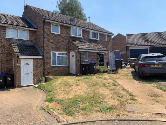 3 bedroom semi detached house to rent