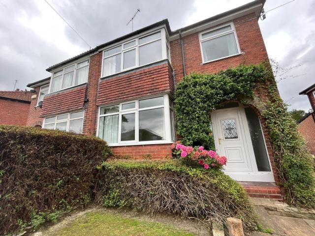 3 bedroom semi detached house to rent