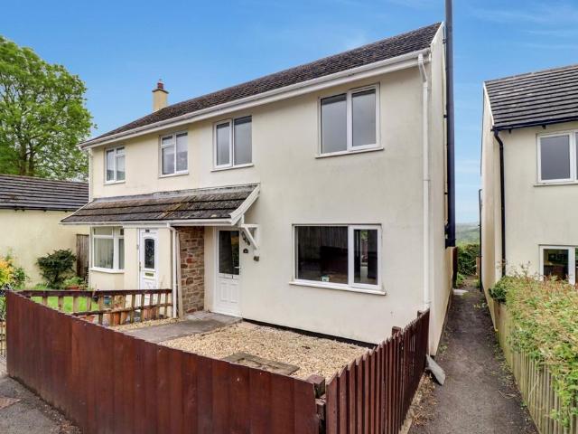 3 bedroom semi detached house to rent