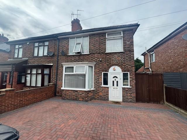 3 bedroom semi detached house to rent