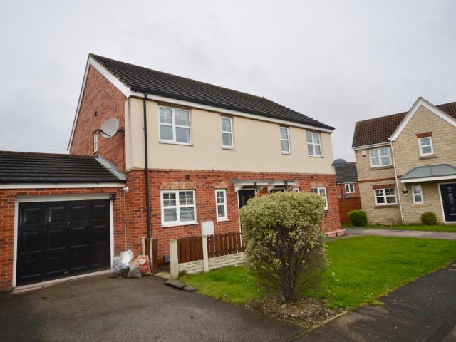 3 bedroom semi detached house to rent