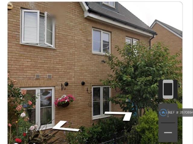 3 bedroom semi detached house to rent