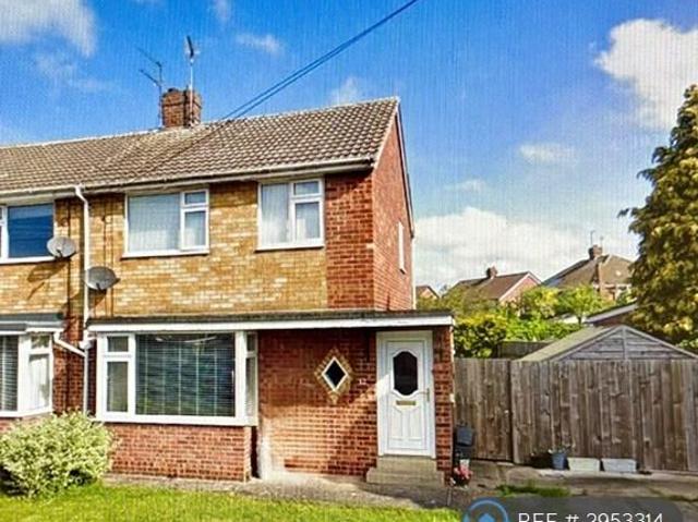 3 bedroom semi detached house to rent