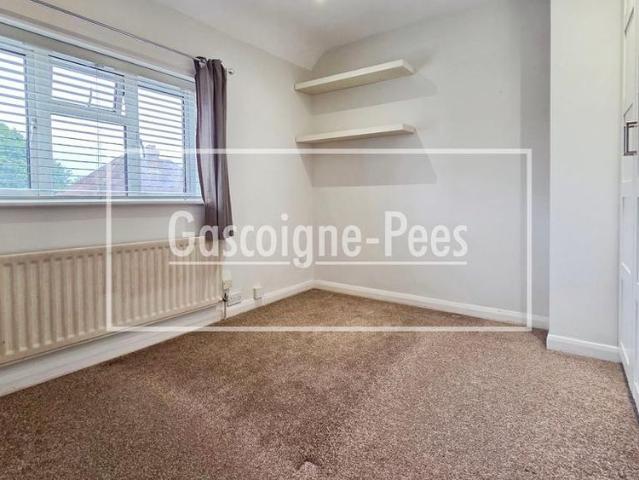 3 bedroom semi detached house to rent