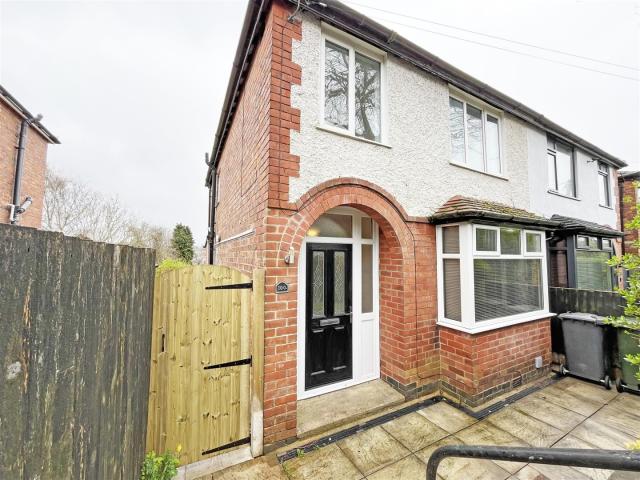 3 bedroom Semi detached house to rent