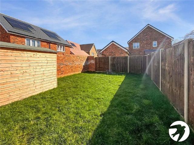 3 bedroom semi detached house to rent