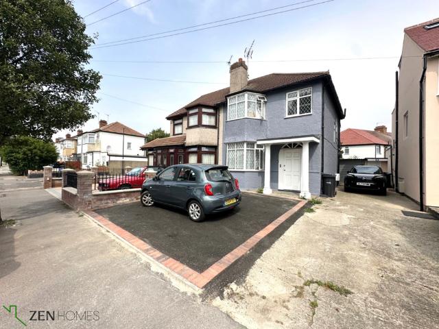 3 bedroom semi detached house to rent