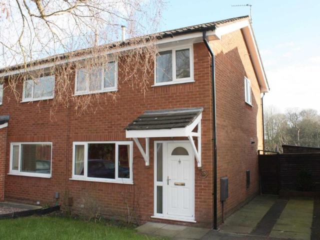 3 bedroom semi detached house to rent