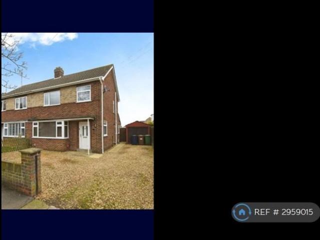 3 bedroom semi detached house to rent