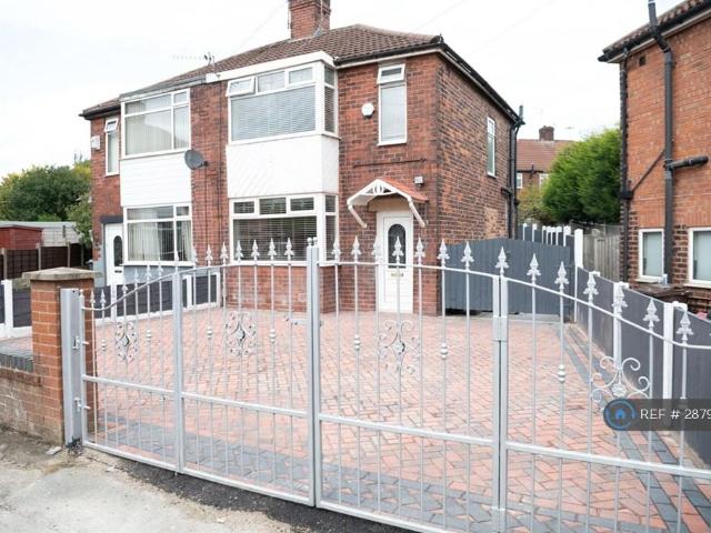 3 bedroom semi detached house to rent