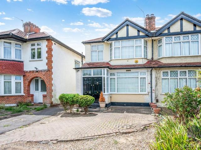 3 bedroom semi detached house to rent
