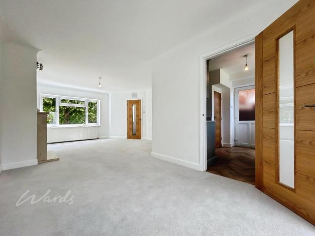 3 bedroom semi detached house to rent