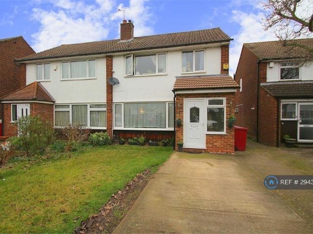 3 bedroom semi detached house to rent