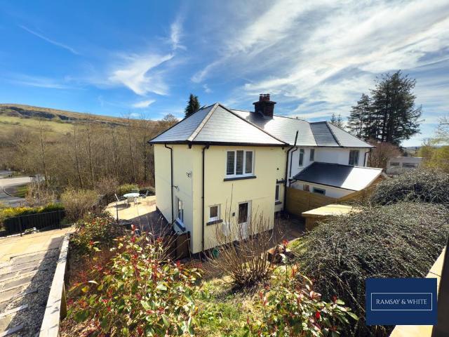 3 bedroom semi detached house to rent