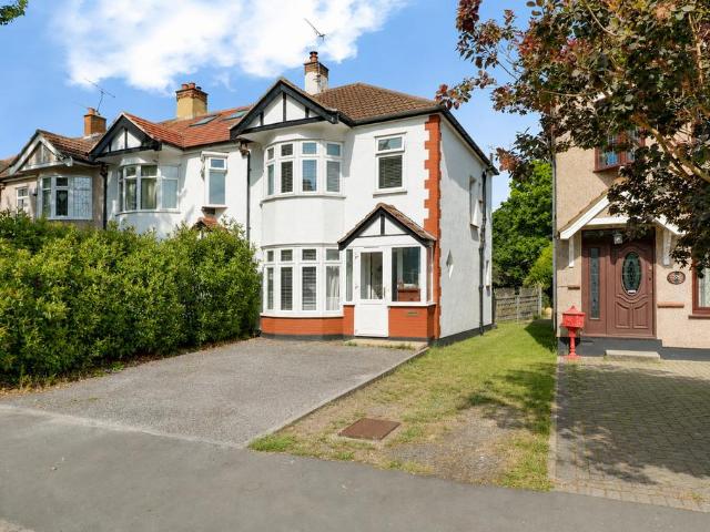3 bedroom semi detached house to rent