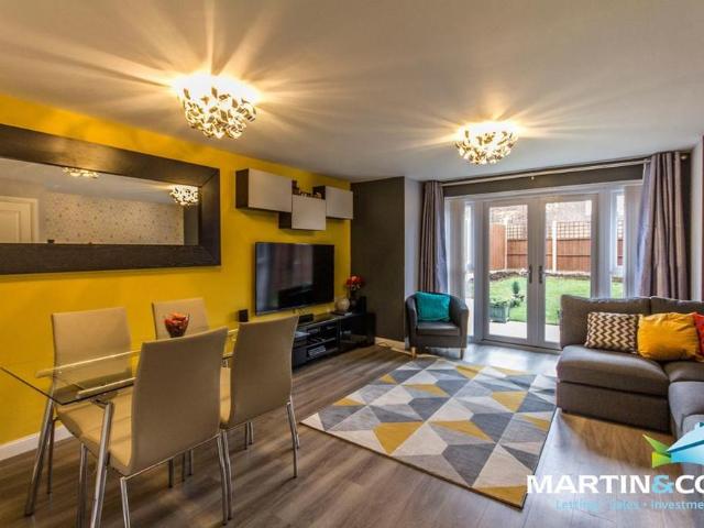 3 bedroom semi detached house to rent