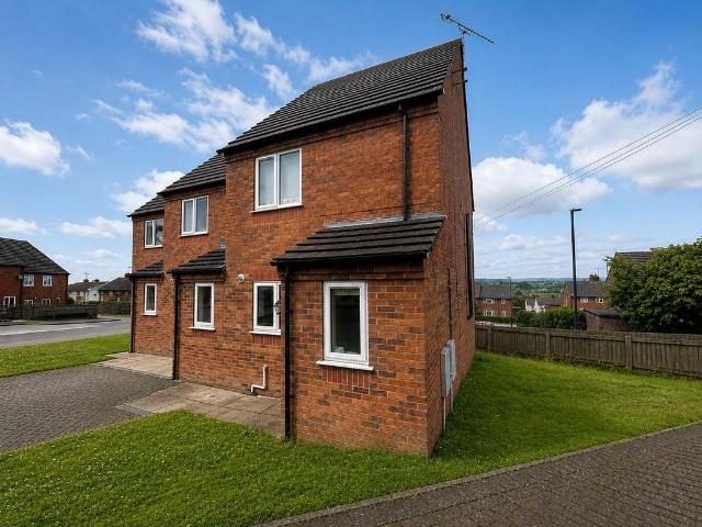 3 bedroom semi detached house to rent