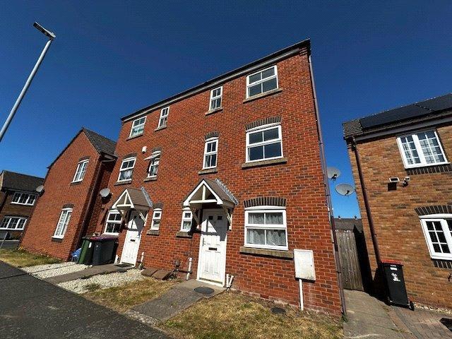 3 bedroom semi detached house to rent