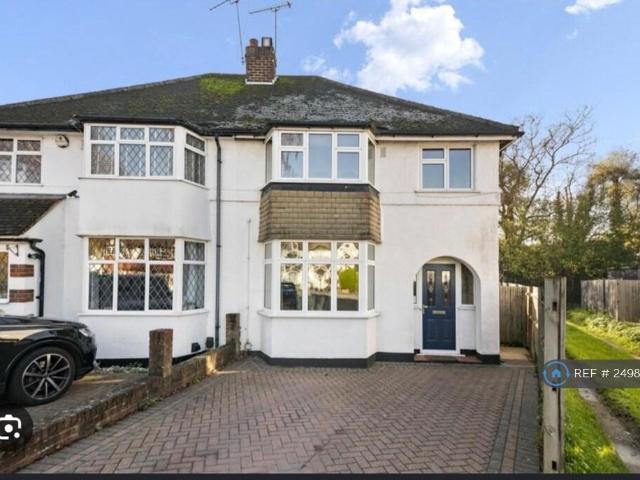 3 bedroom semi detached house to rent