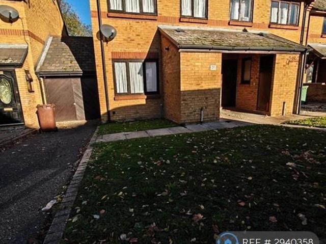 3 bedroom semi detached house to rent