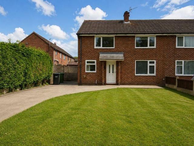 3 bedroom semi detached house to rent